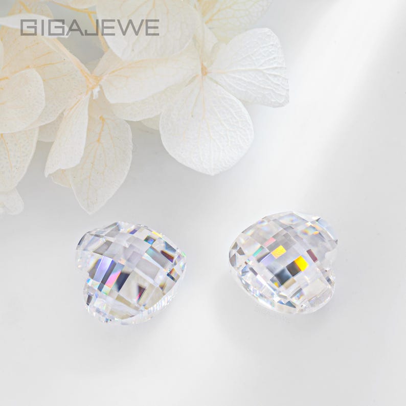 Heart Pixel Cut Moissanite Gemstone: White D Color, 3.5ct Loose Stone ...