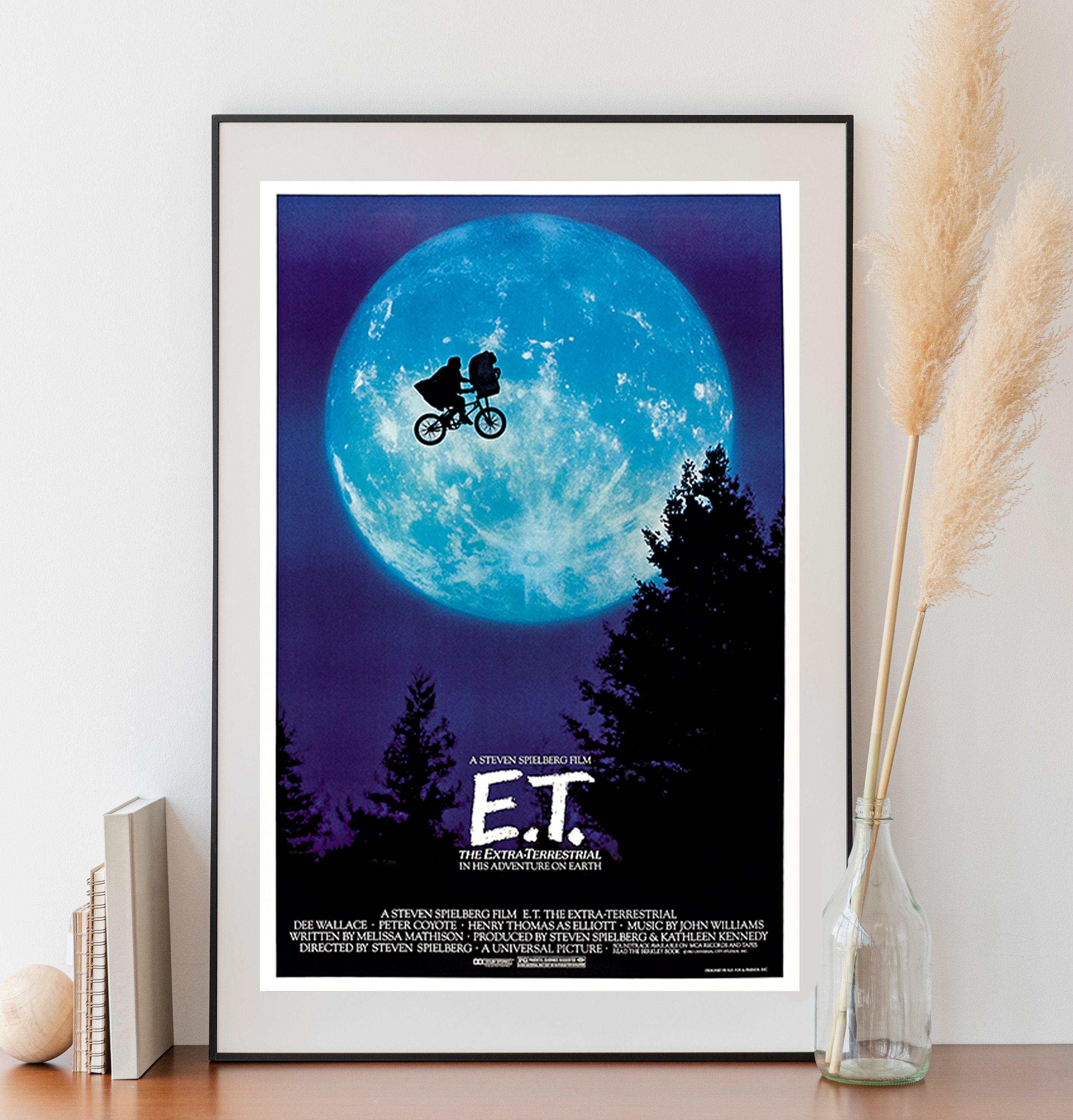 Et The Extra Terrestrial Movie Poster