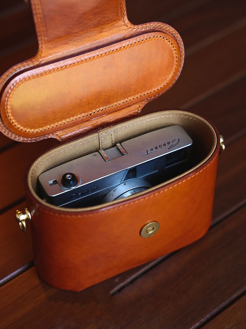 Retro Small Camera Bag Plant Tanned Top Layer Cowhide Handmade Box Bag ...