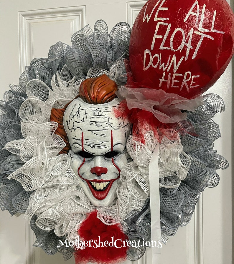 Pennywise Inspired Wreath: IT Horror Movie Clown, Red Balloon - Etsy Canada
