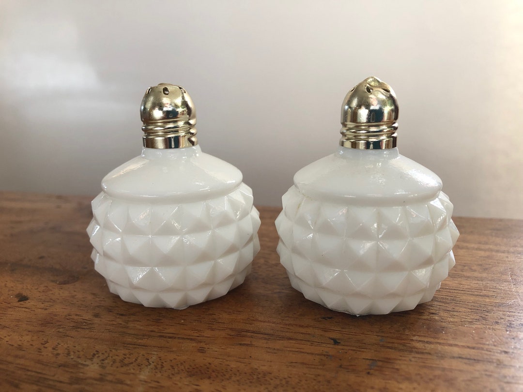 Hobnail Salt and Pepper Round Shakers From 1960's - Etsy