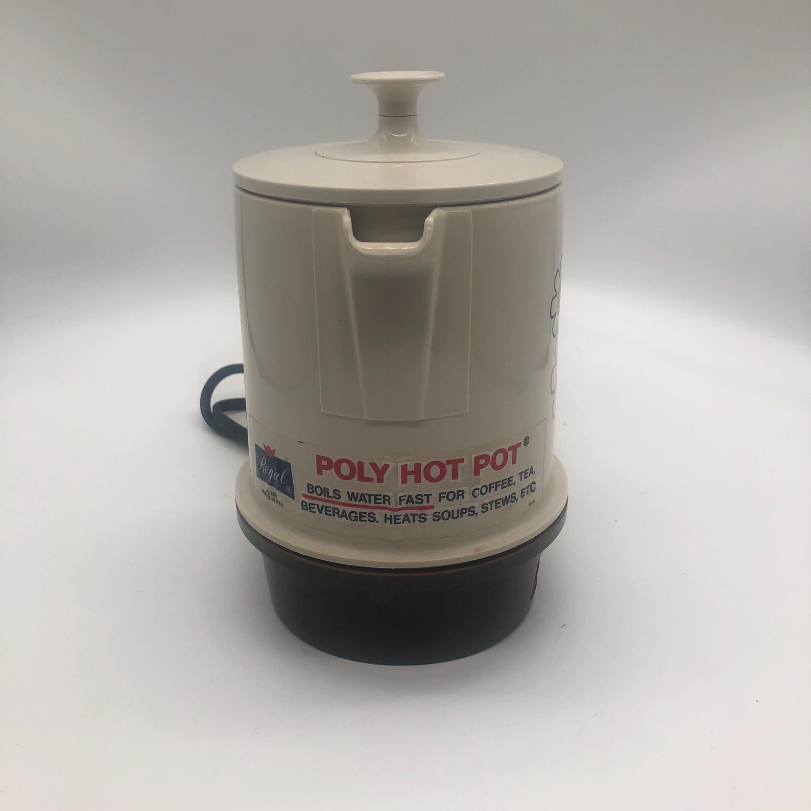Cute Retro Poly Hot Pot Made by Regal in the 1970s Has Adorable Flowers ...