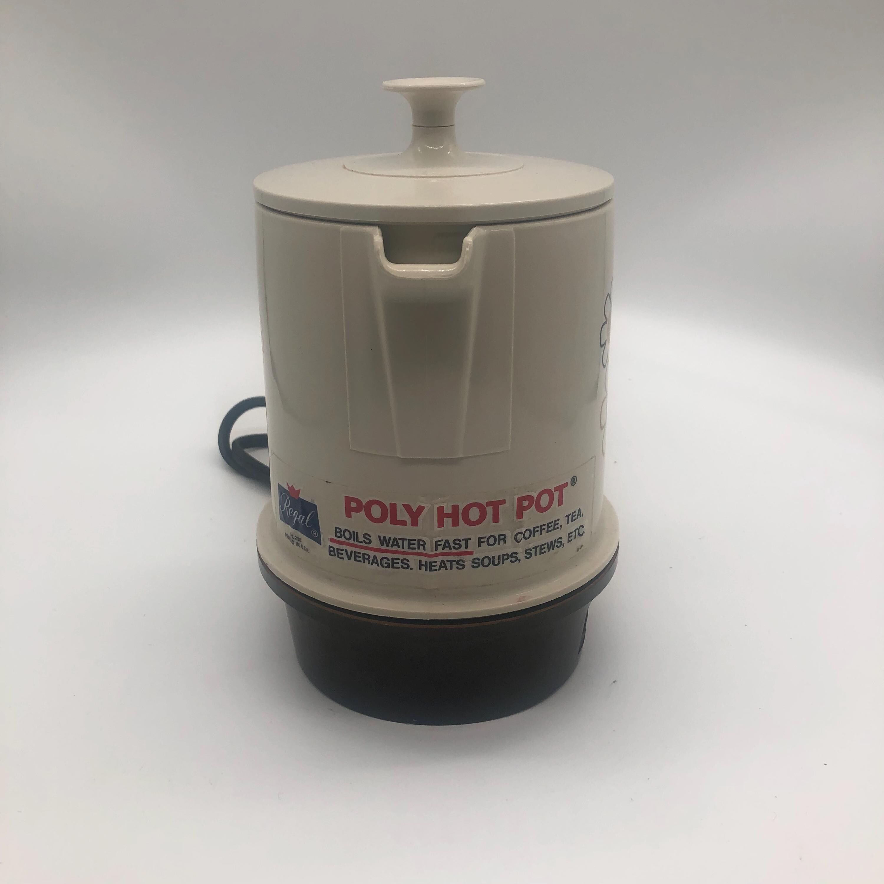 Cute Retro Poly Hot Pot Made by Regal in the 1970s Has Adorable Flowers ...