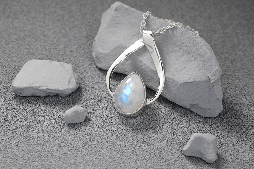 Moonstone Design Silver Pendant Rainbow Moonstone - Etsy
