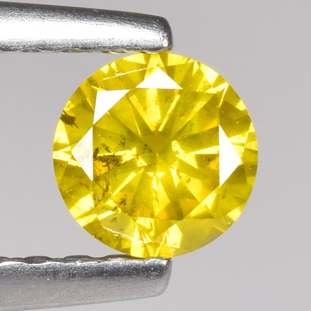 0.30cts 4.3mm Fluorescent Yellow Natural Loose Diamond "see Video" - Etsy