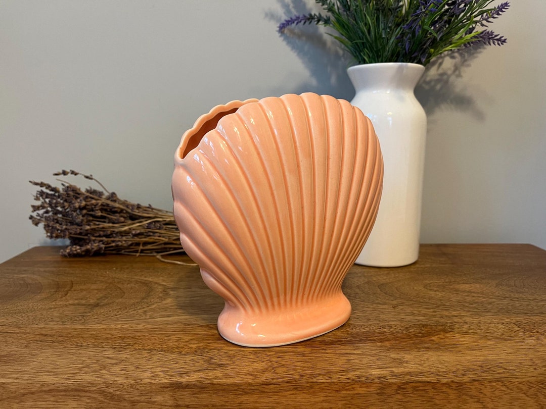 Mid Century Pink Ceramic Shell Shaped Fan Vase Made in Japan - Vintage ...