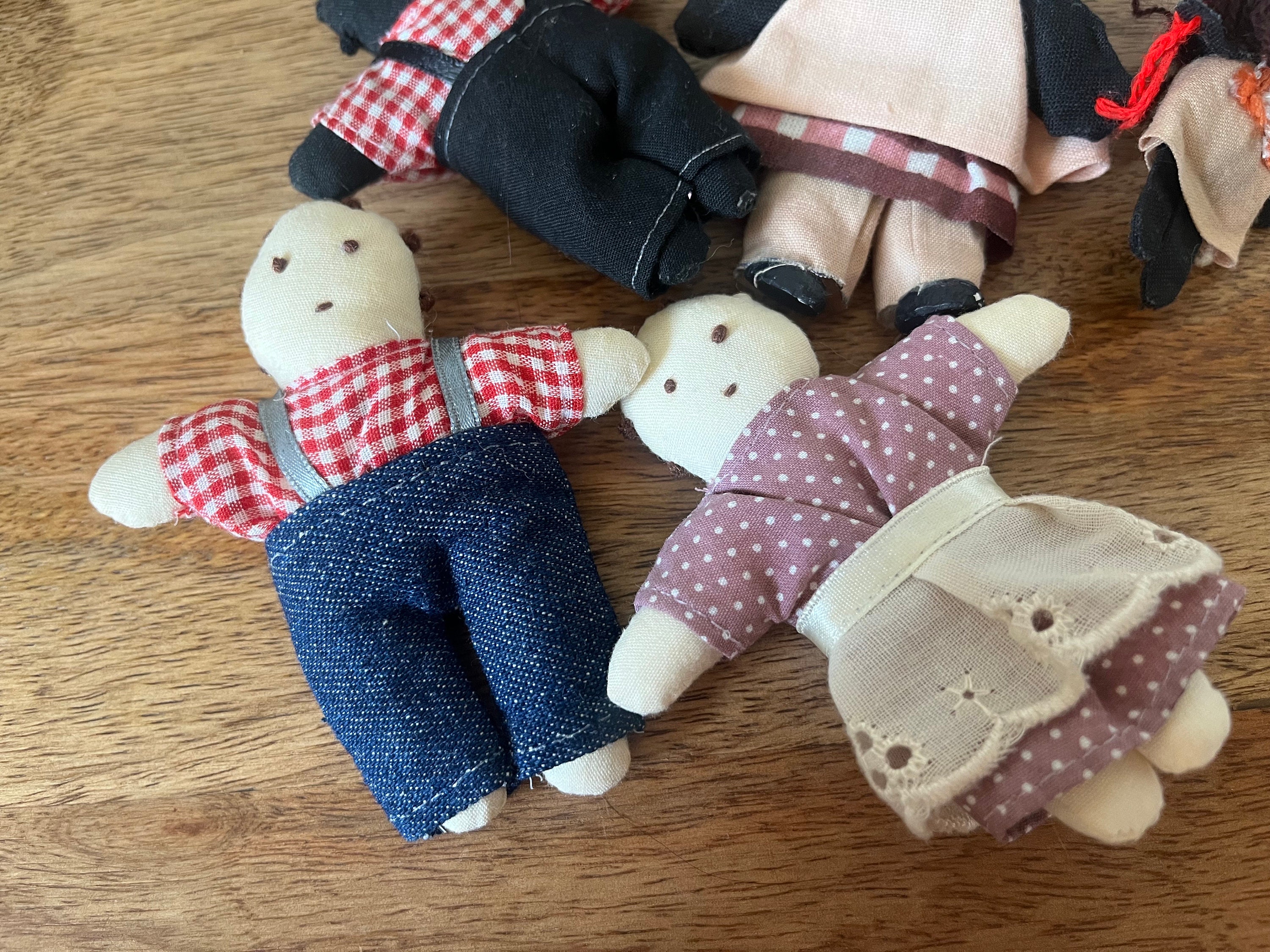 Hand Made Folk Art Primitive Dolls Miniature, Doll House, Set of 4 ...