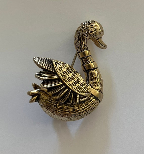 Vintage swan brooch swan - Gem
