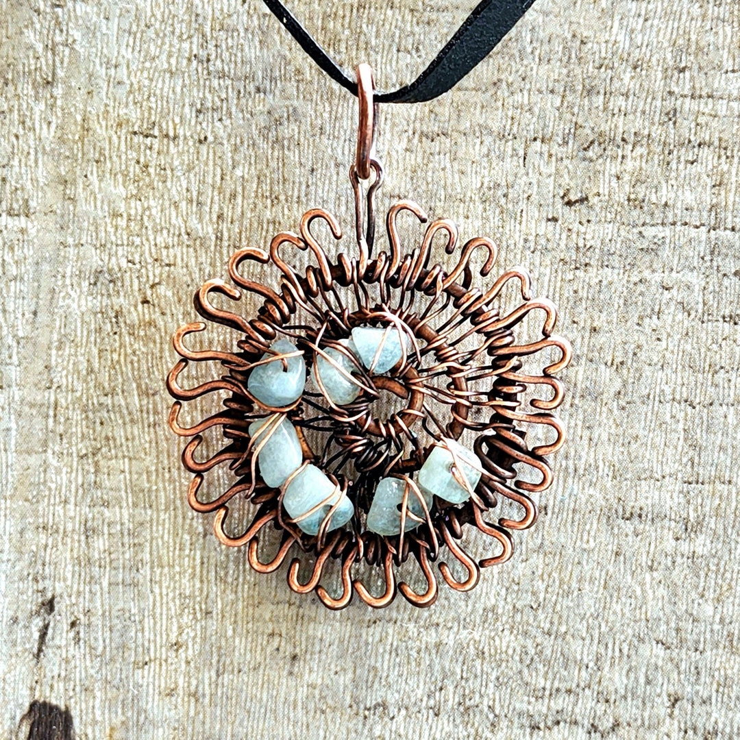 Blume Kristall Halskette, handgemachte Halskette mit Steinen, Kupferdraht gewickelt Schmuck für ...