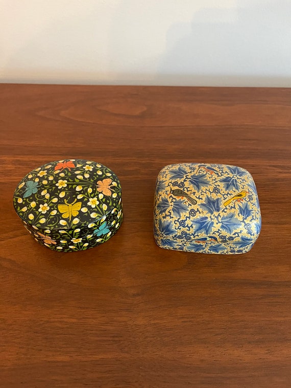Vintage 1970s paper mache - Gem