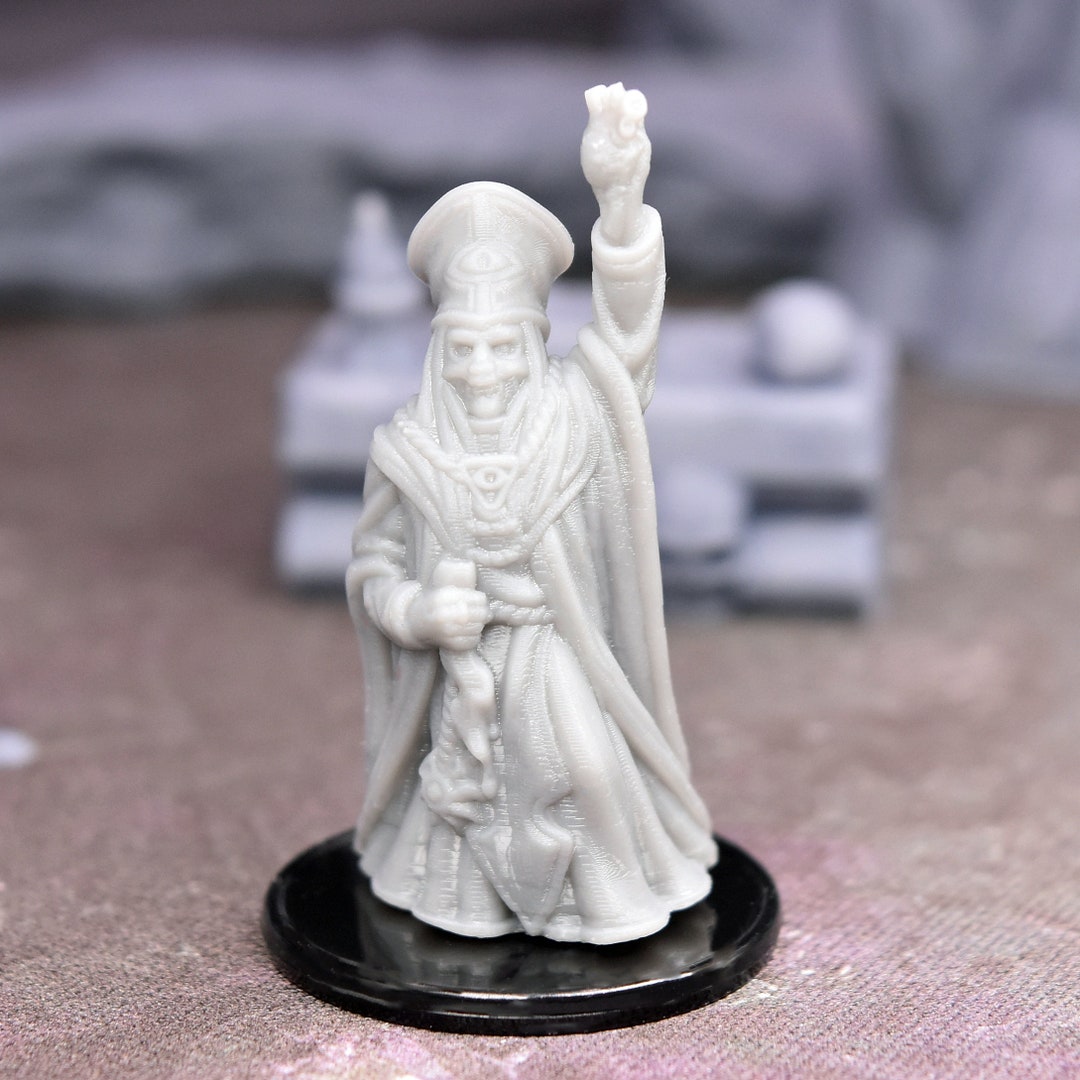 Dnd Miniature Cultist Holding Heart Dnd Figures and Unpainted ...