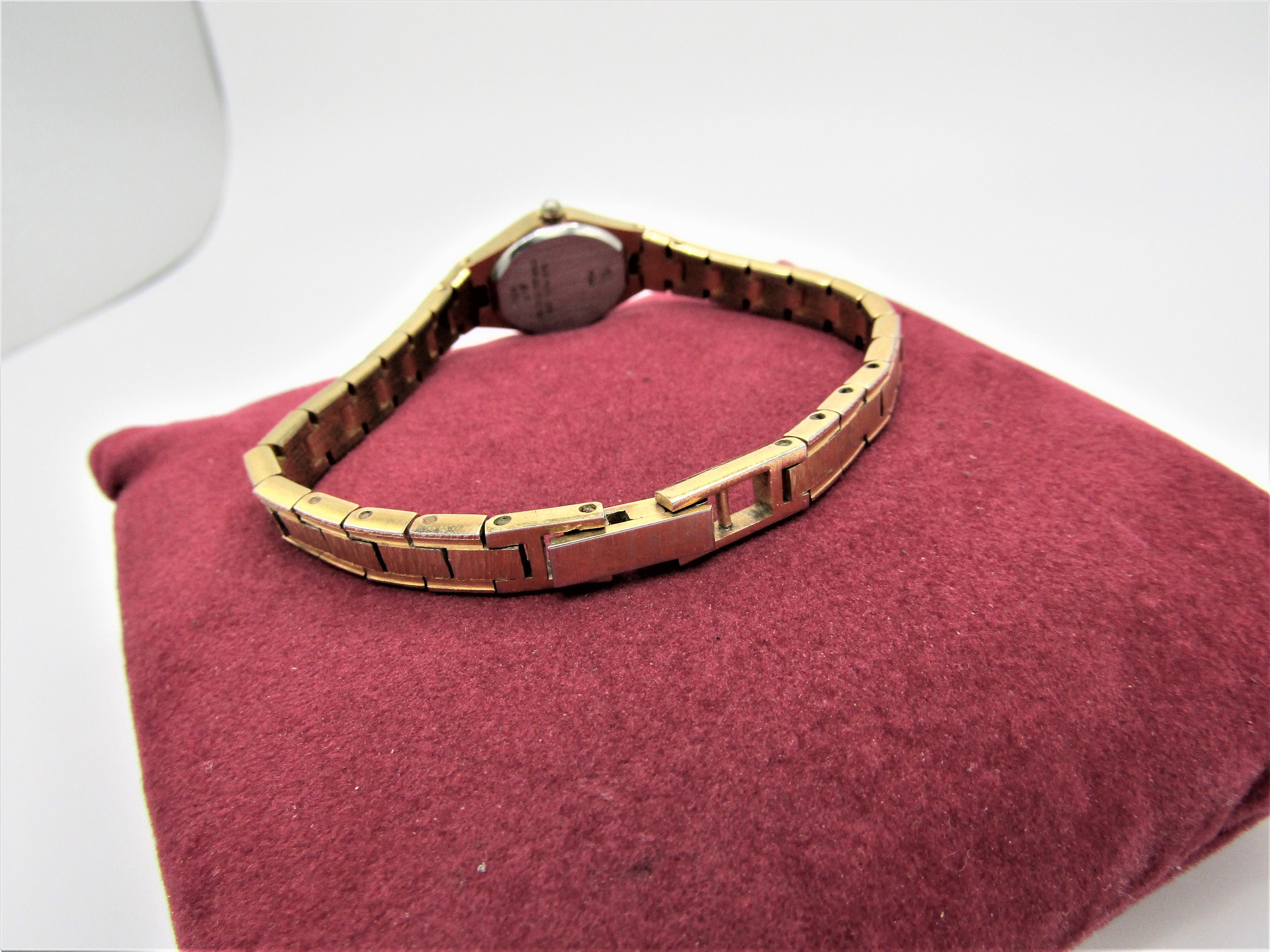 Vintage Beautiful Jules Jurgensen Quartz H0751 4748R Yellow Gold Plated ...