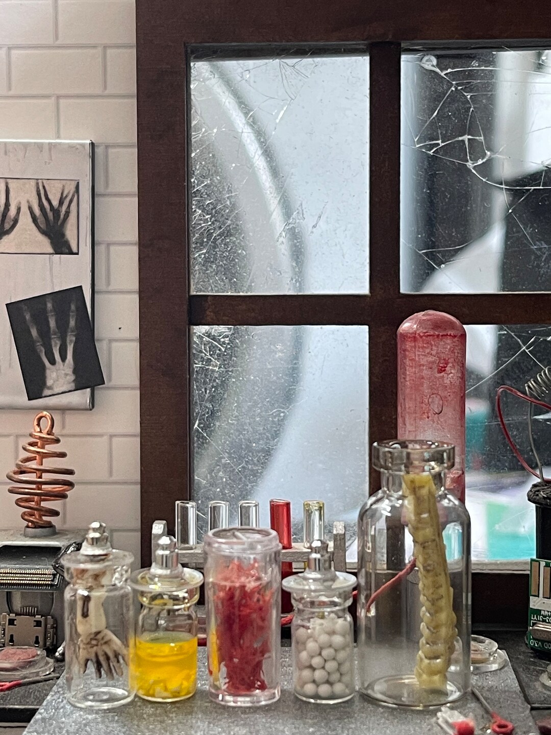 5 Pc Set Medical Science Alien Bottles for Laboratory - This is Not ...