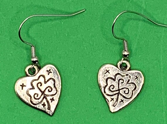 StP-St. Patrick's Heart silver charm with Clover | Etsy