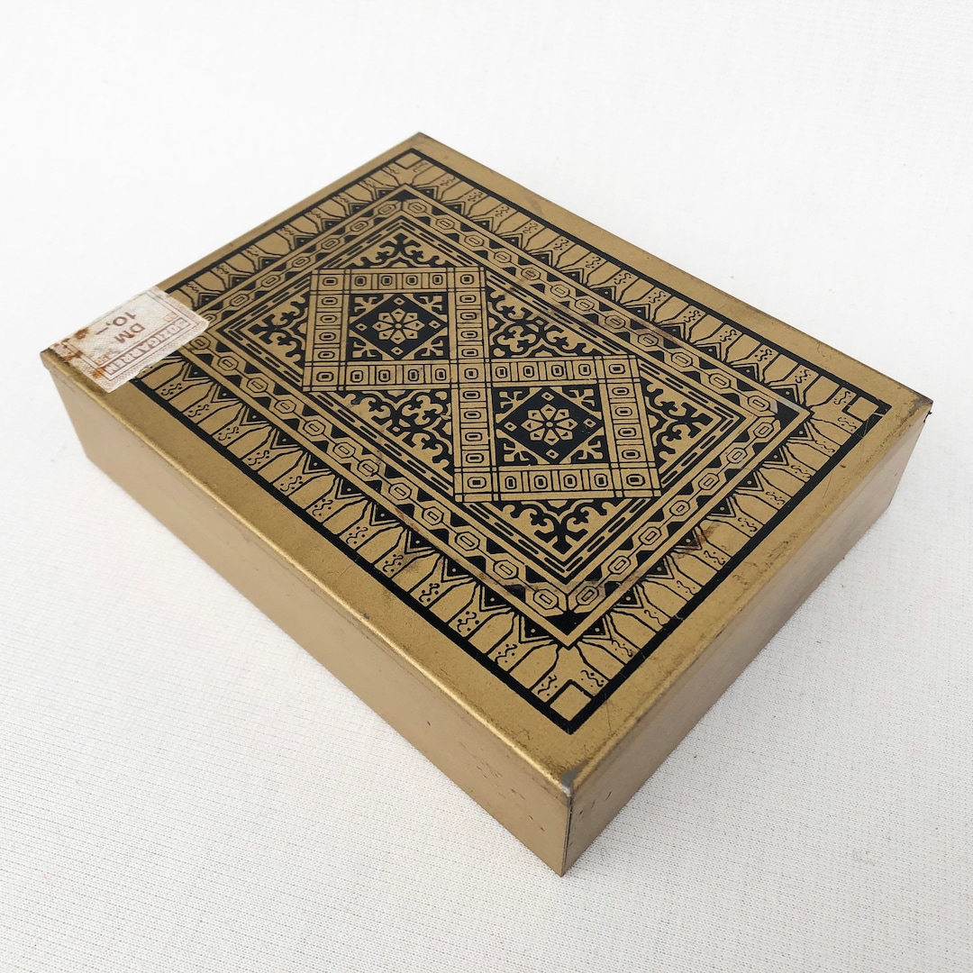 Cigar Box Made of Metal Metal Box With Wooden Side Panels Cigarette Box ...