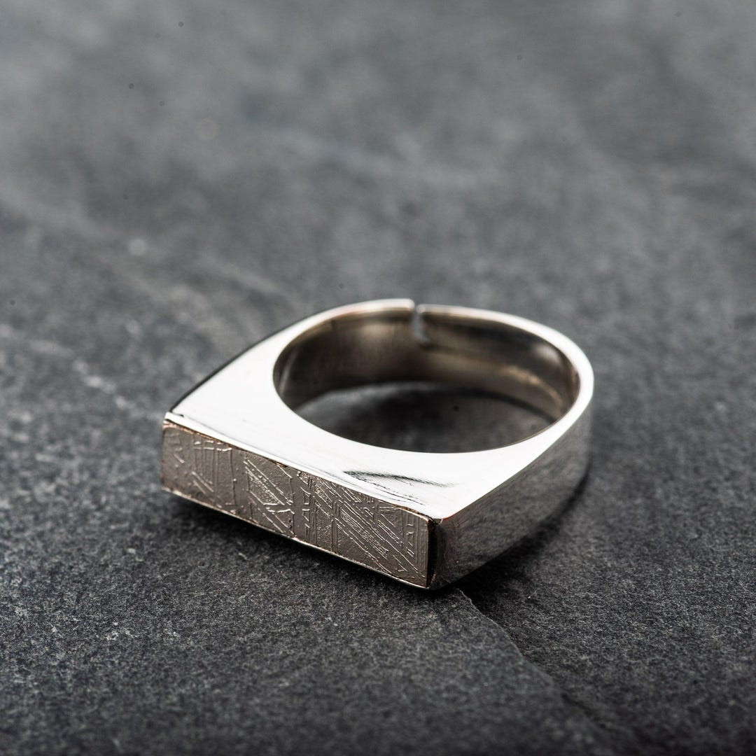 Muonionalusta Meteorite Ring in Sterling Silver | Widmanstatten | Iron ...