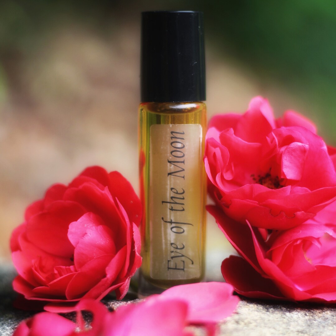 Eye of the Moon High-vibrational Essential Oil Blend - Etsy