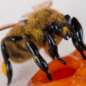 Realistic Fake Bee Figurine, Honeybee Miniature, Plant Decorations Set ...