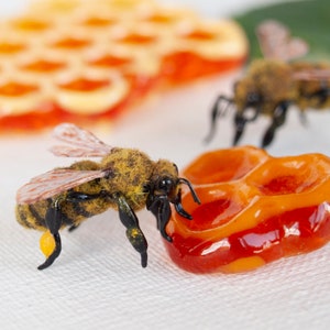 Realistic Fake Bee Figurine, Honeybee Miniature, Plant Decorations Set ...