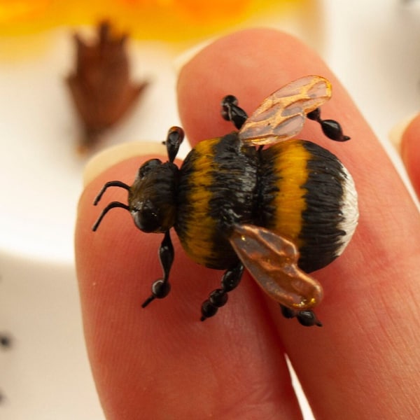 Realistic Bumble Bee Svg - Etsy