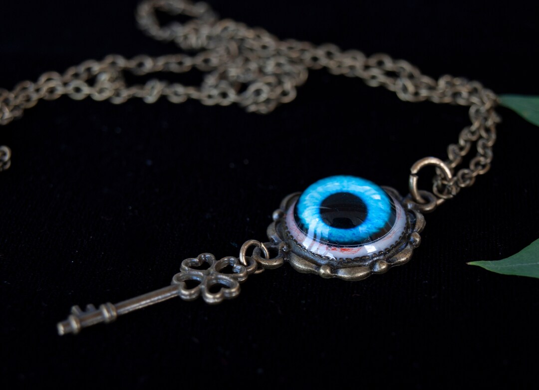 Realistic Human Eye Halloween Pendant, Creepy Eyeball Charms, Vintage ...
