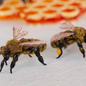 Realistic Fake Bee Figurine, Honeybee Miniature, Plant Decorations Set ...