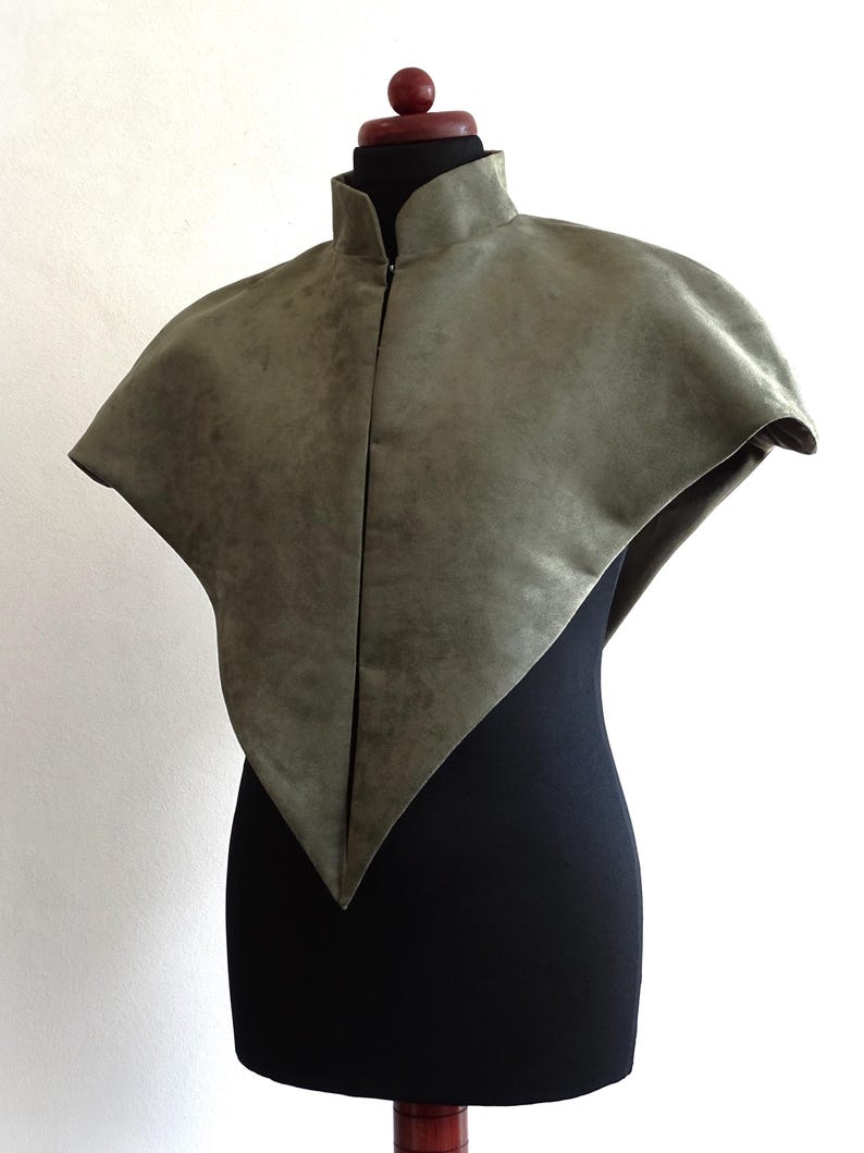 Dark Green Elven Cape Cloak Short Fantasy LARP Elves Size L Olive Green ...