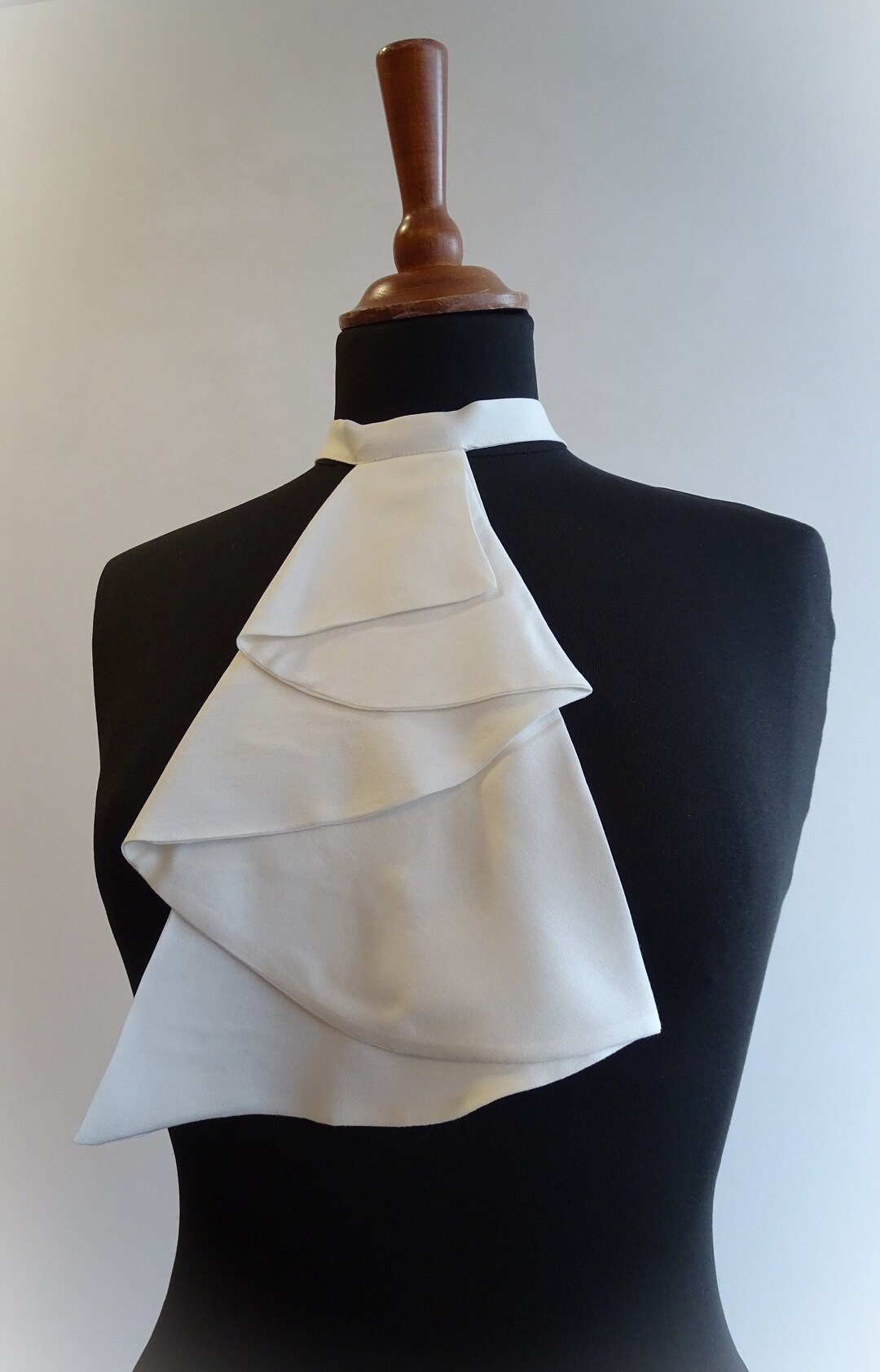 Waterfall Jabot Cream Beige Made of Viscose Baroque Rococo Steampunk ...