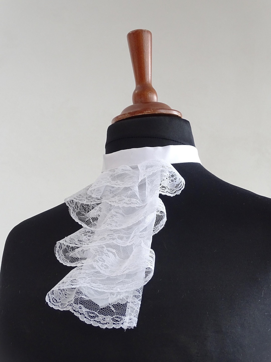 White Lace Jabot Jabot Lace White Victorian Gothic Steampunk Baroque ...