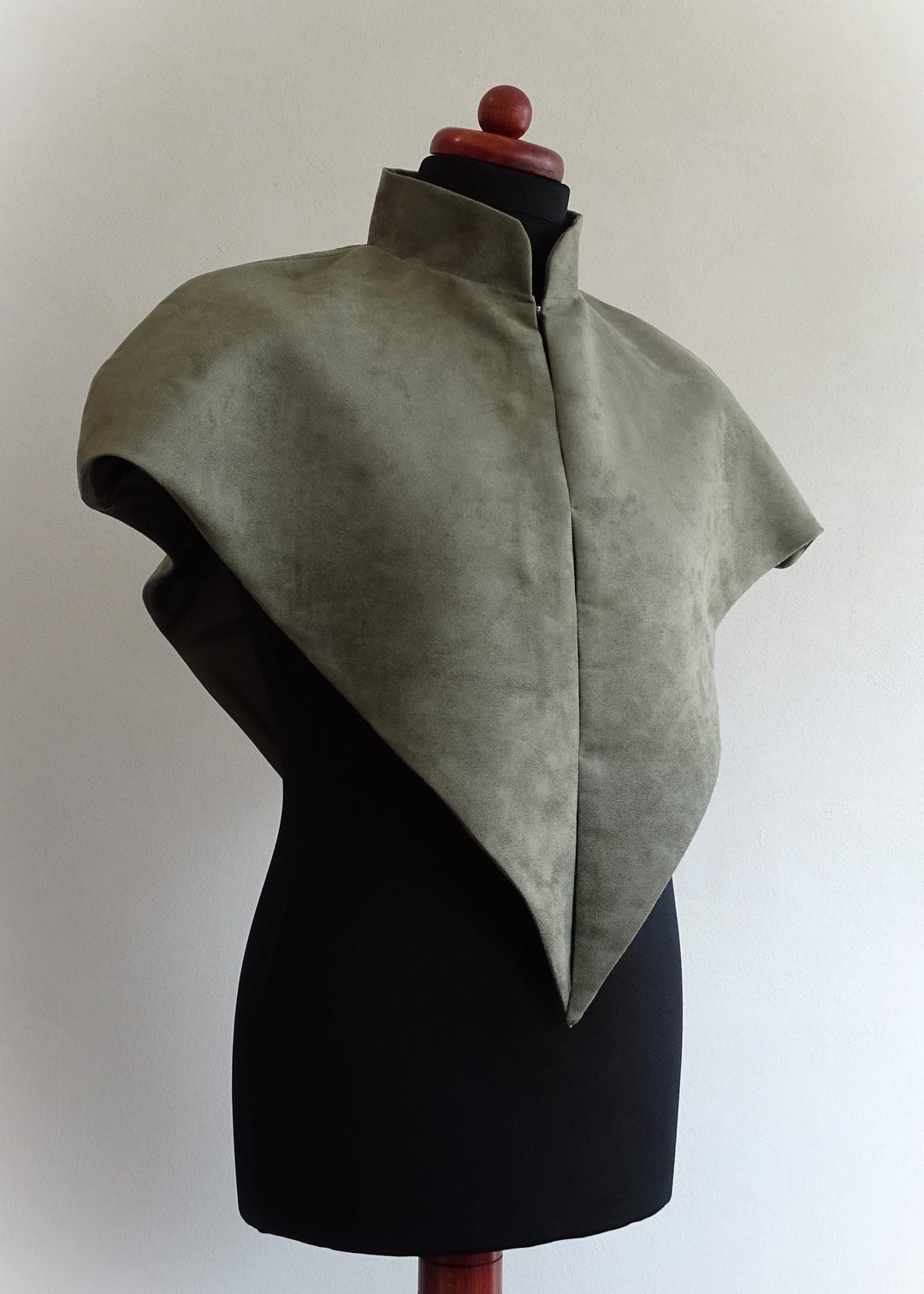 Dark Green Elven Cape Cloak Short Fantasy LARP Elves Size L Olive Green ...