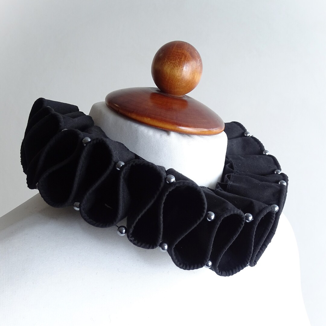 Millstone Collar Black With Pearls Ruff Elizabethan Collar Tudor - Etsy