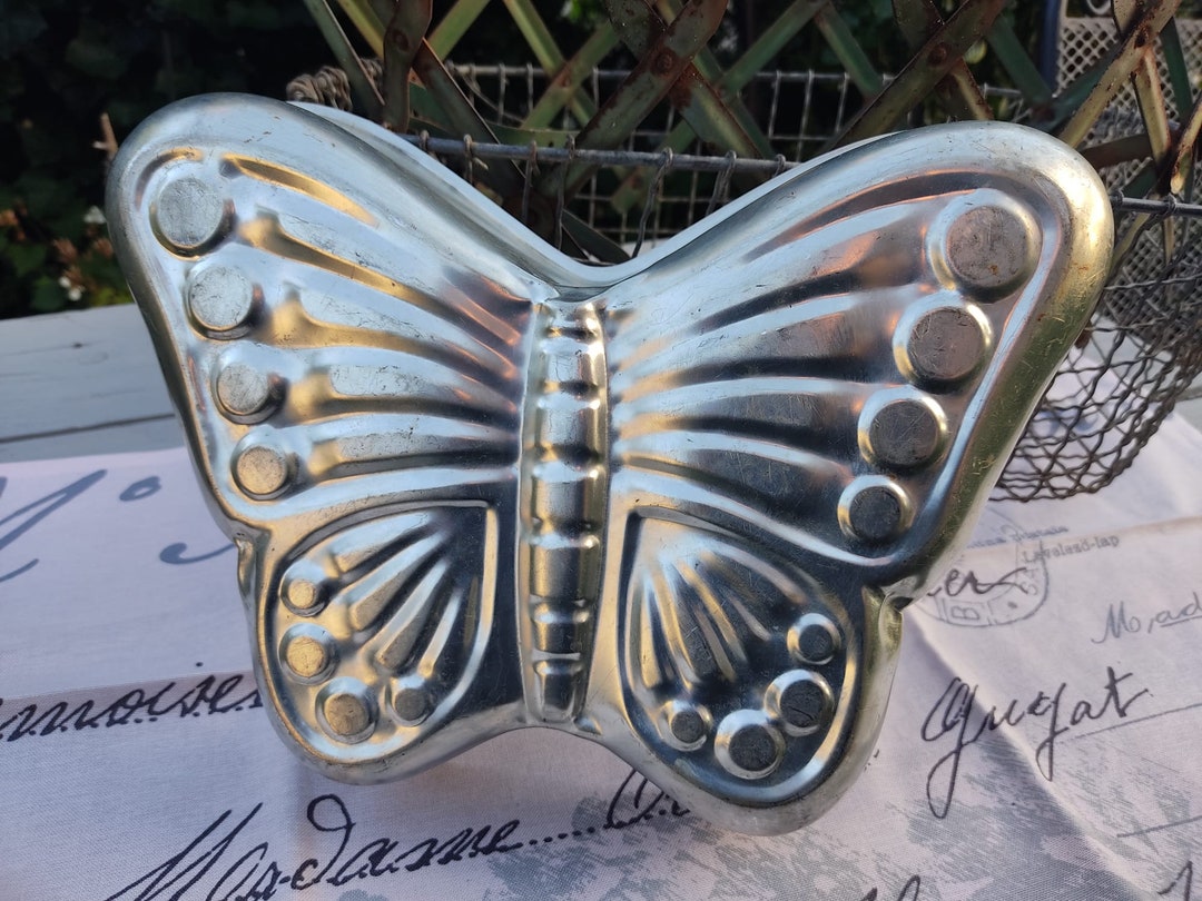 Vintage Cake Baking Pan Butterfly Cake Pan Butterfly 31.5 X 23 Cm ...