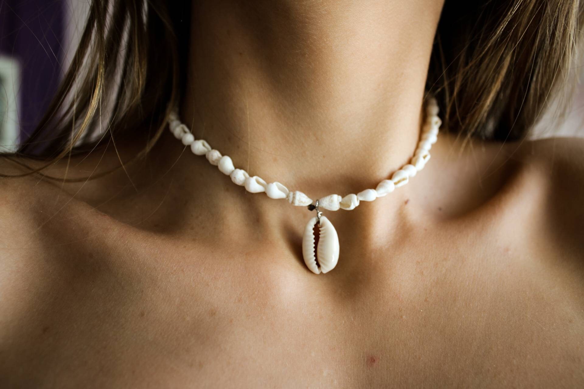 Collier ras de cou ZÍA véritable coquillage | Etsy