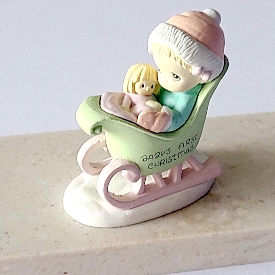 Baby's First Christmas PRECIOUS MOMENTS Figurine December Gift ...