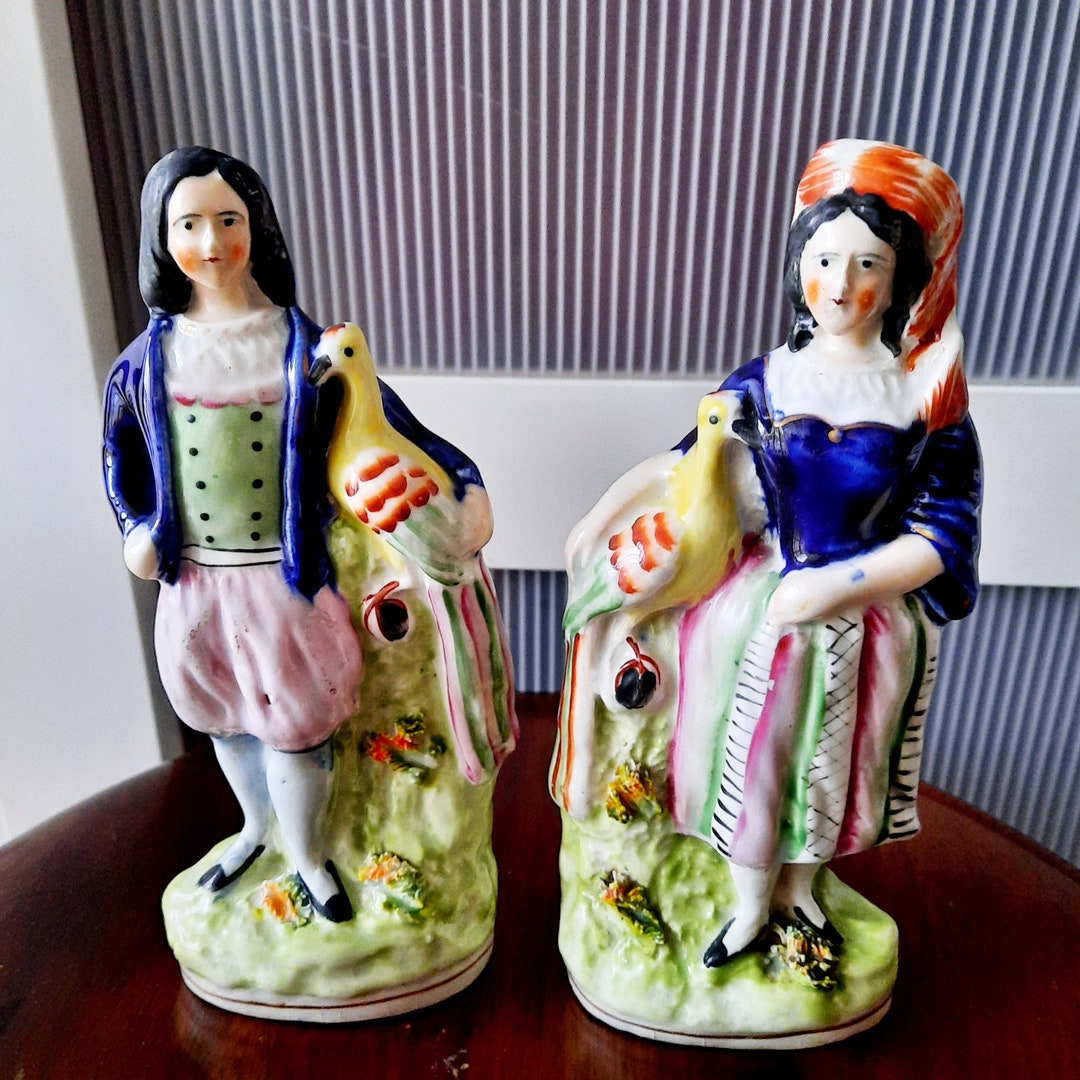 Pair of STAFFORDSHIRE Figurines Antique Circa 1850 Man Woman Circus ...