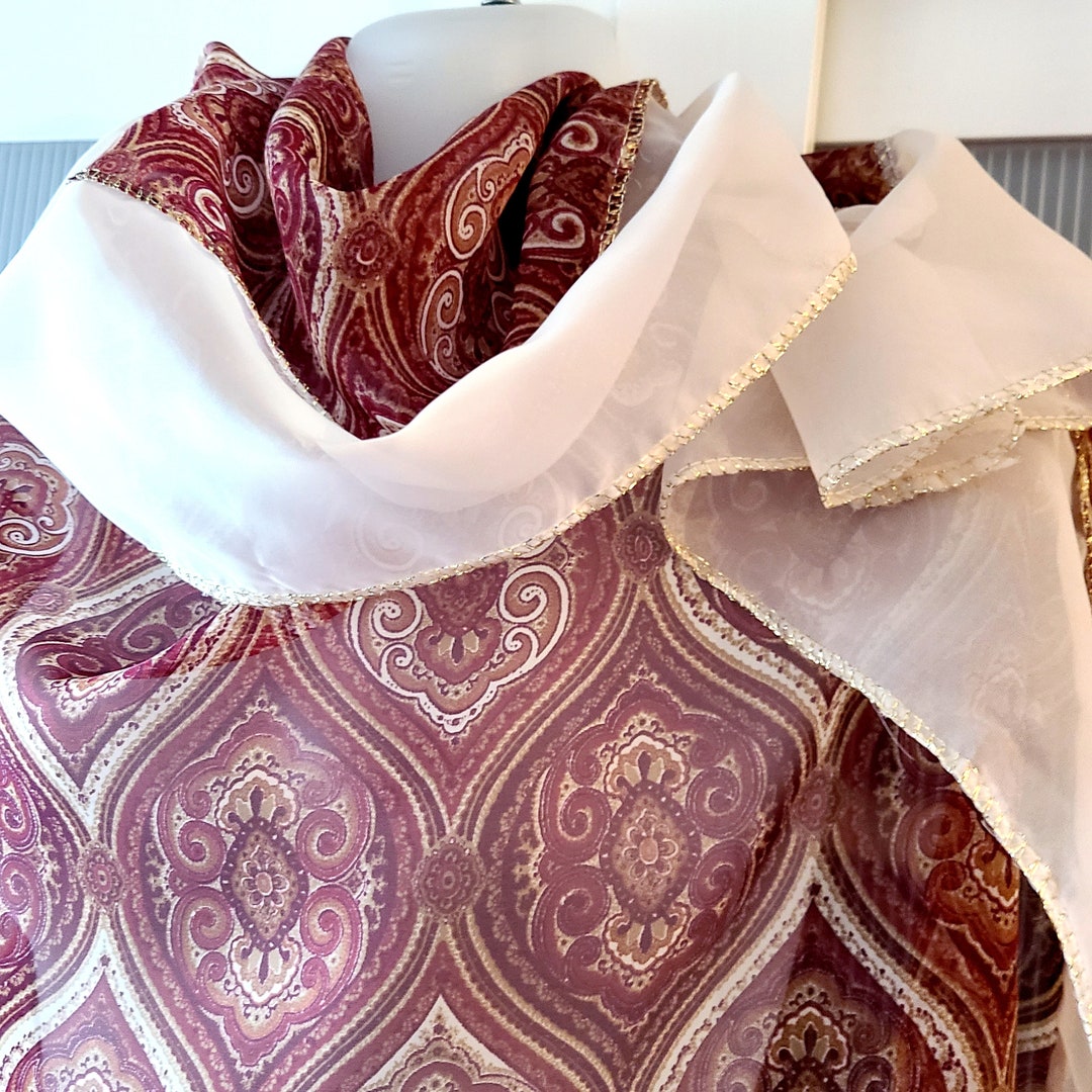 PERSIAN STYLE Table Cloth Burgundy Red Cream White Gold Edges Small ...