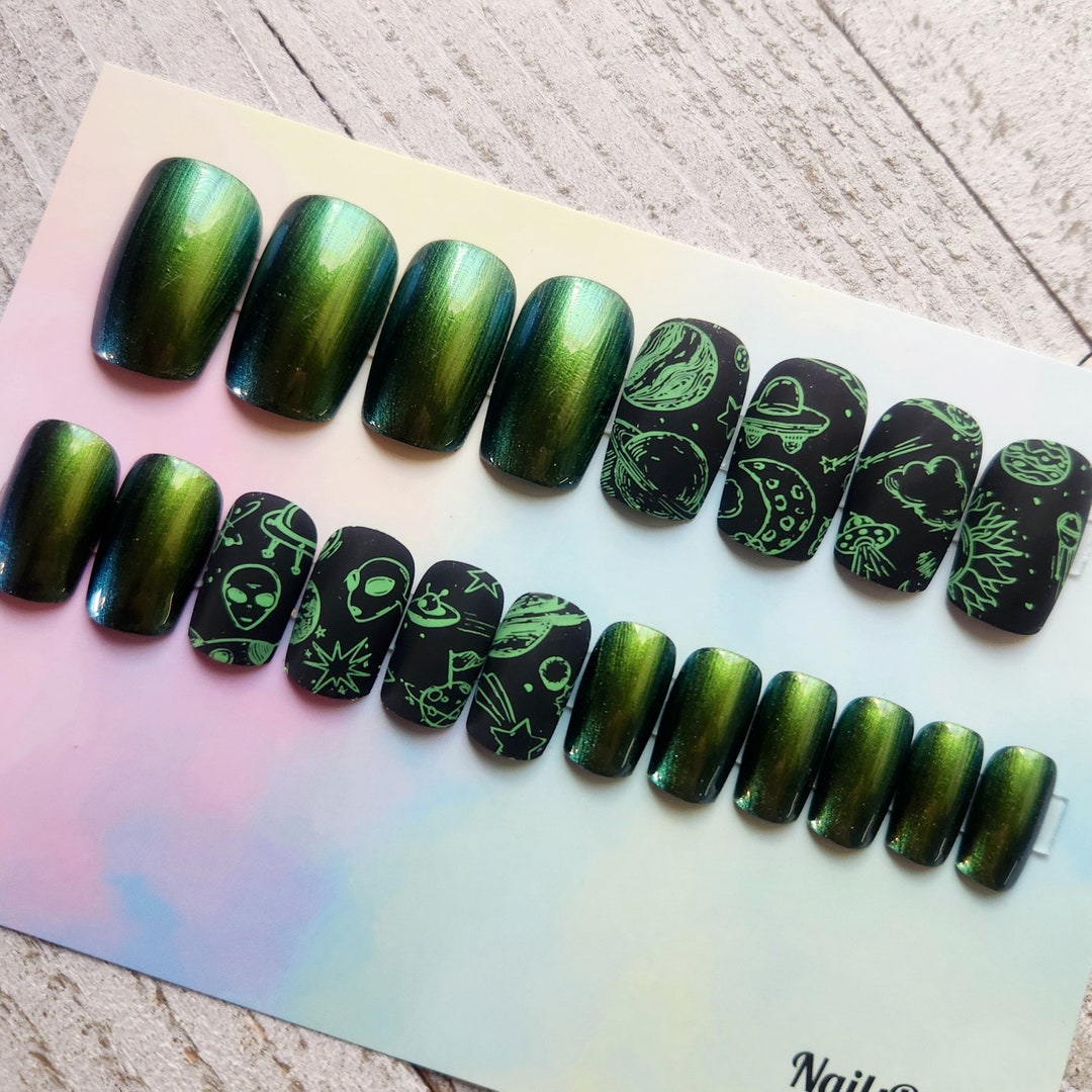 Full Set Neon Green Space Alien Press on Nails. Falsefakefaux Nails ...
