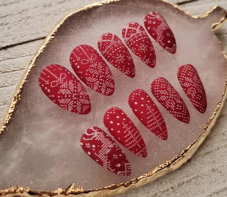 Red Christmas Sweater Press on Nails • Winter Holiday Nail Art - Etsy