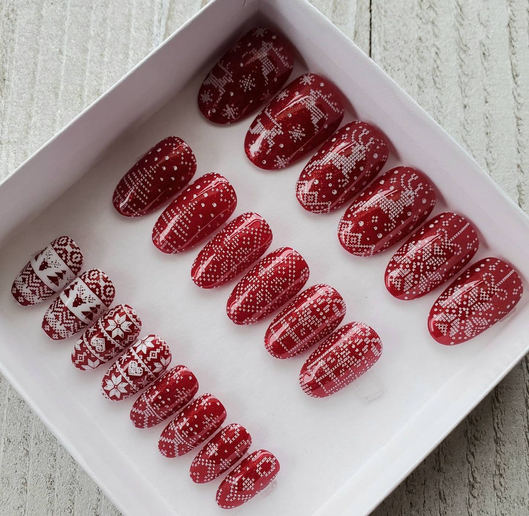 Red Christmas Sweater Press on Nails • Winter Holiday Nail Art - Etsy