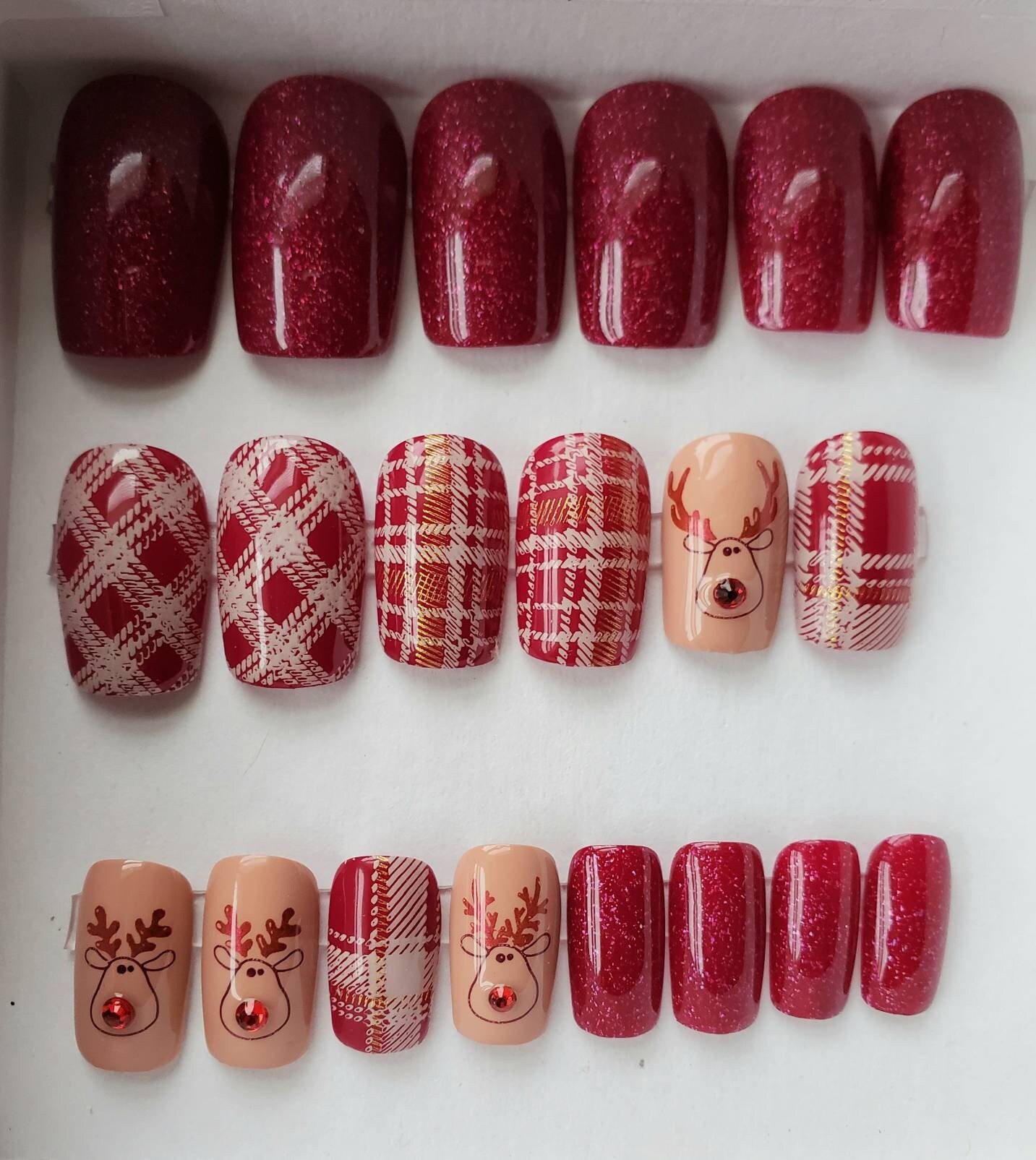 Christmas Reindeer fake nails press on nails faux nails | Etsy