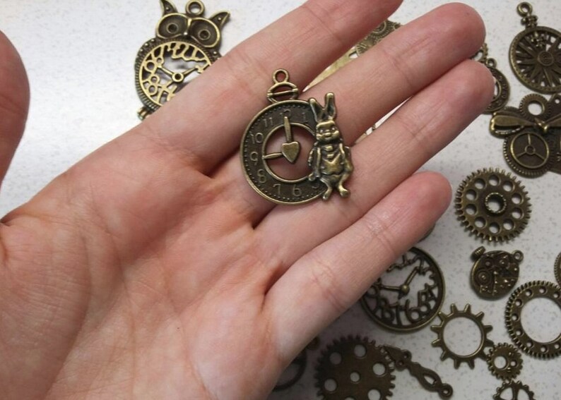 Steampunk Gear Charms, Clock Parts and Cogs, Timepieces - Etsy