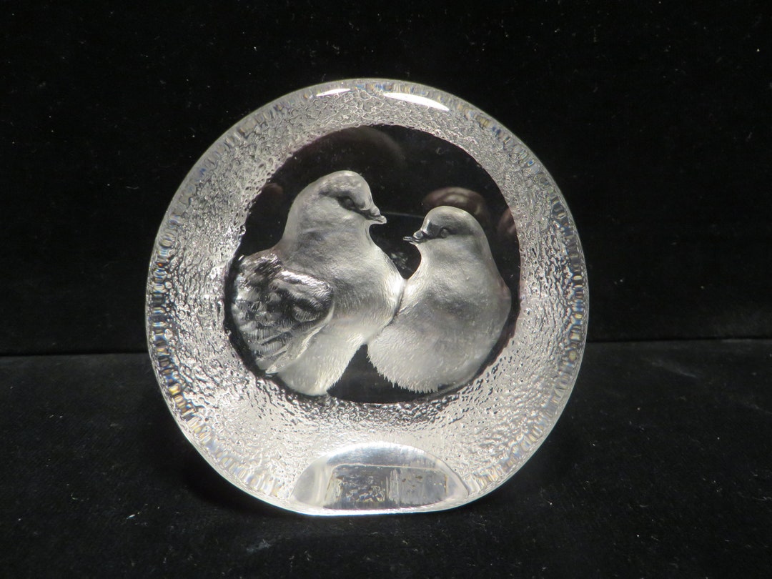 Vintage Mats Jonasson Sweden Crystal Signature Collection Paperweight