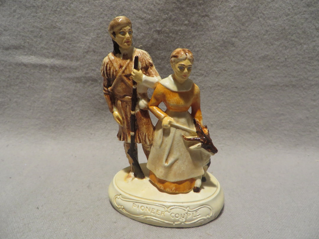 Vintage Sebastian Miniatures Figurine Number 6326 - "pioneer Couple" - Etsy