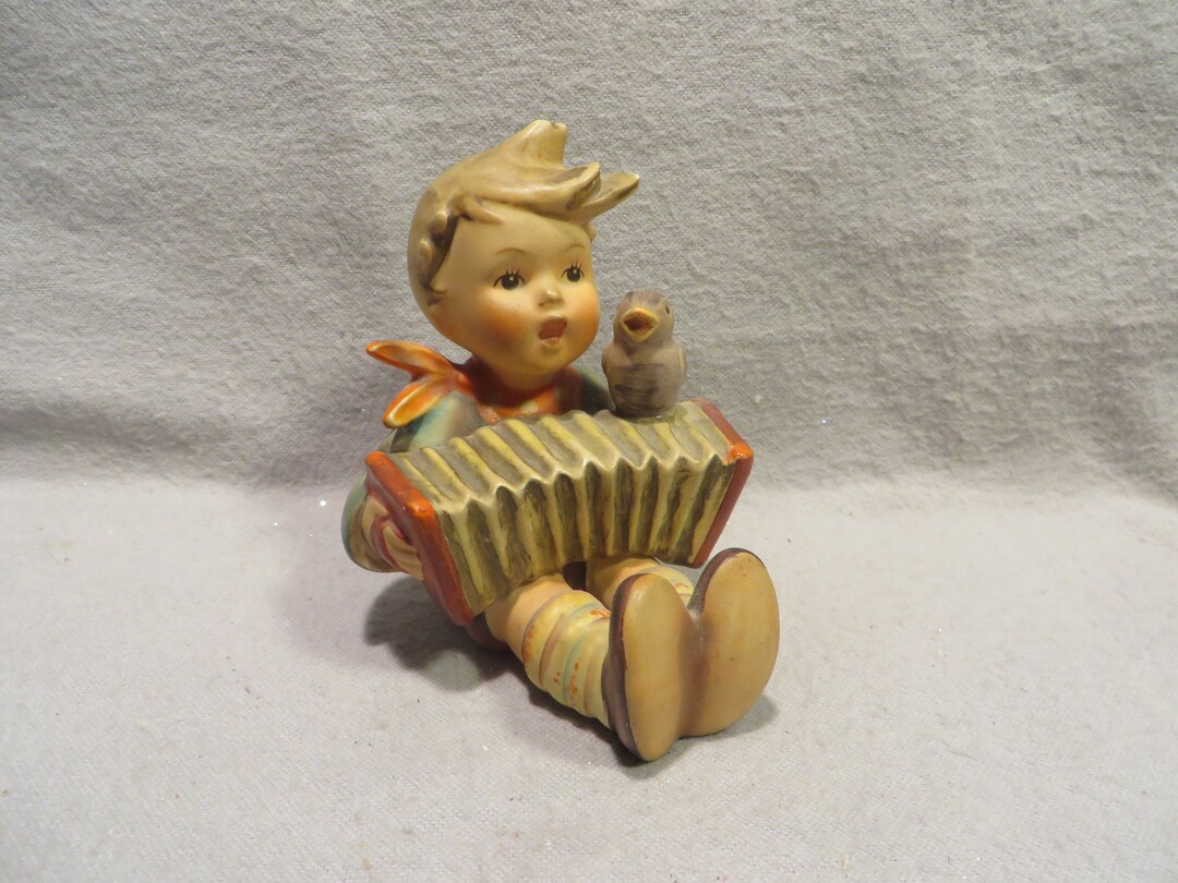 Vintage M.I. Hummel Figurine Number 115 - Let's Sing With Goebel Full ...