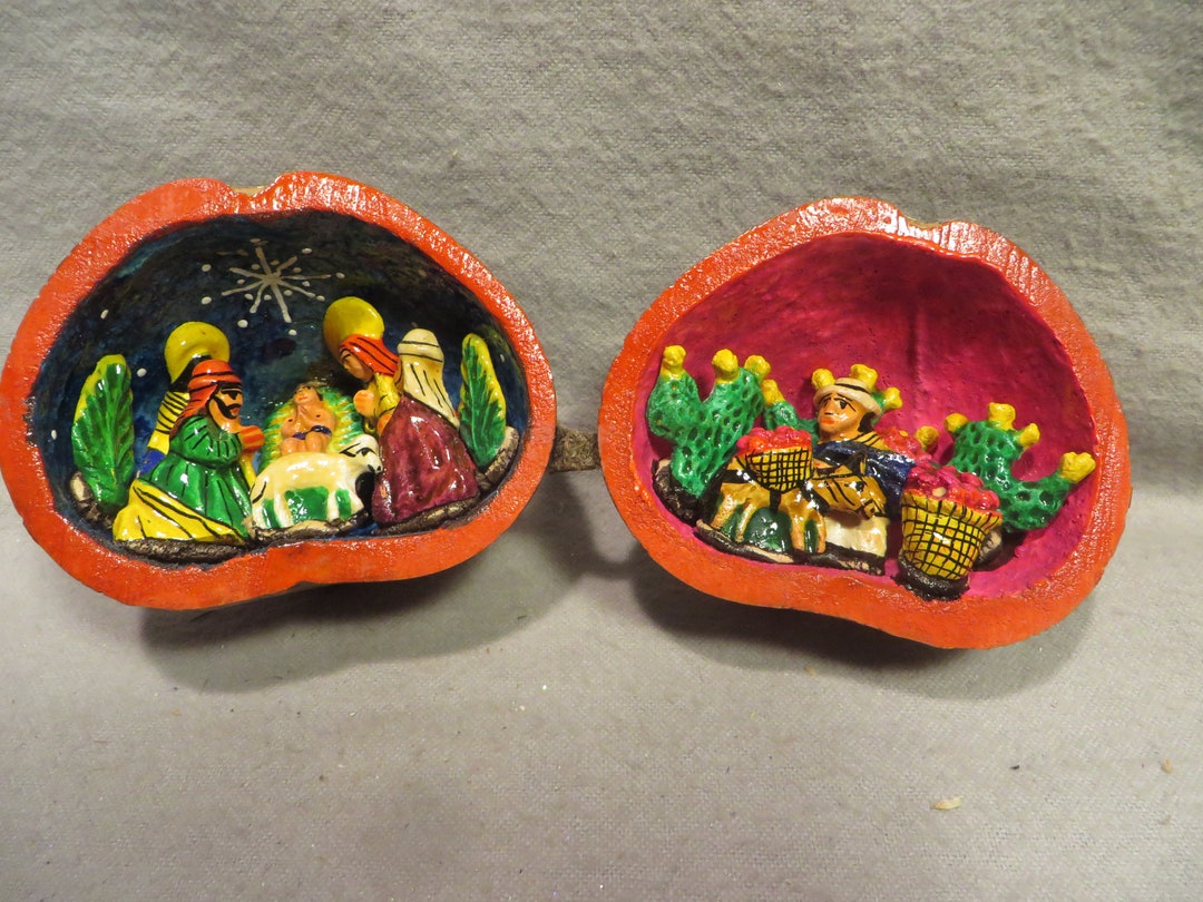 Vintage Peruvian Folk Art Hand Crafted and Decorated Gourd With ...