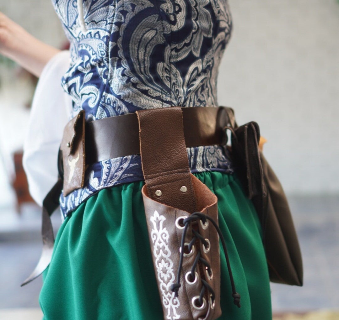 Ren Faire Leather Bottle Holder: Embossed Renaissance Belt Accessory - Etsy