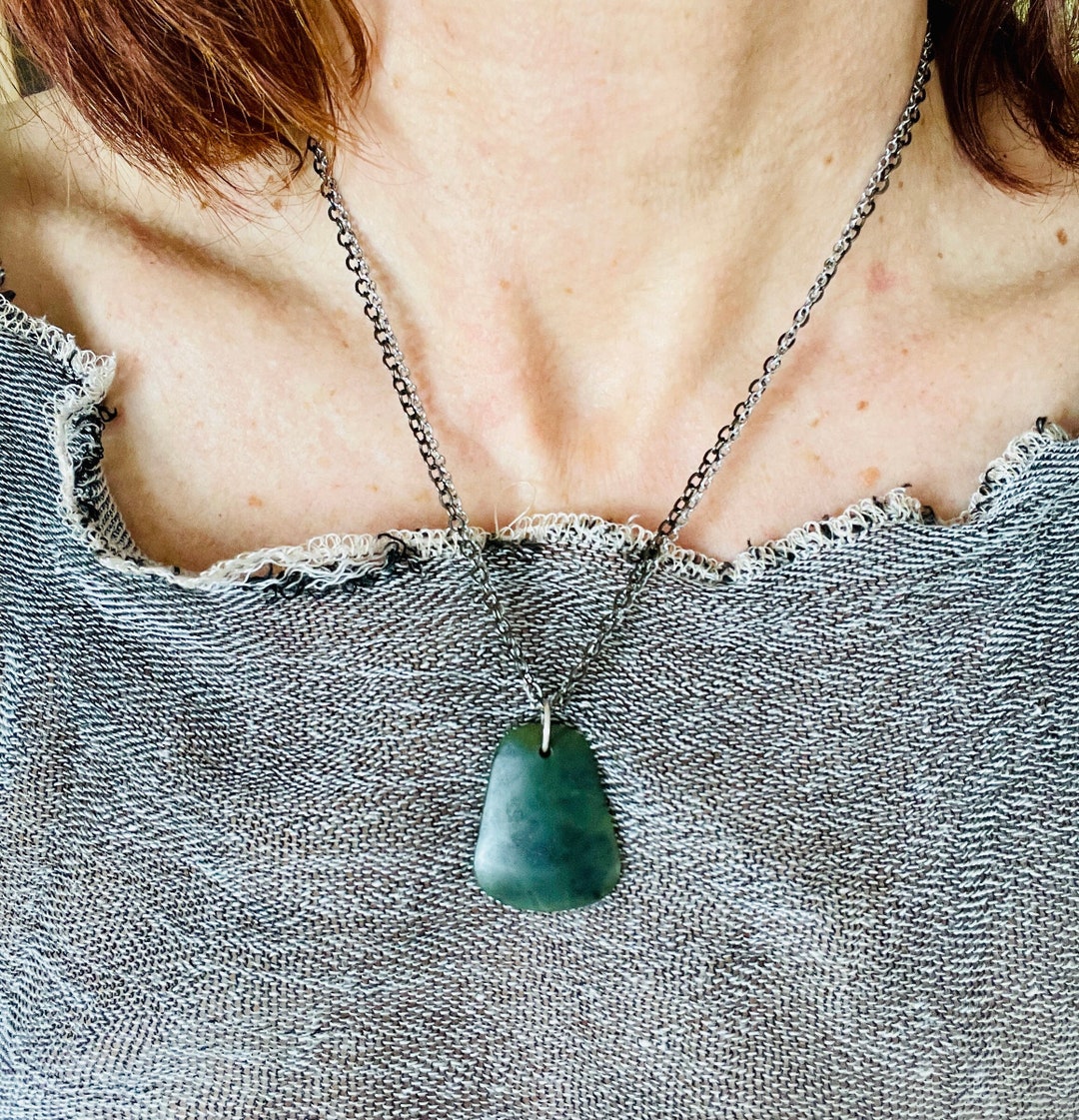 ARANGA 59 New Zealand Greenstone Pounamu Triangle Shape on - Etsy