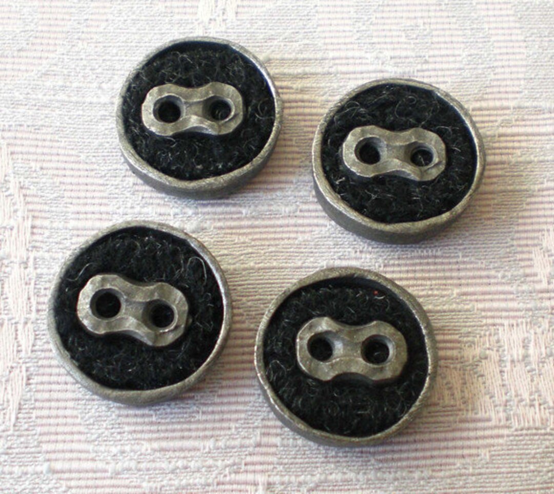 7 Felt Traditional Buttons Felt Buttons Old Tin - Etsy