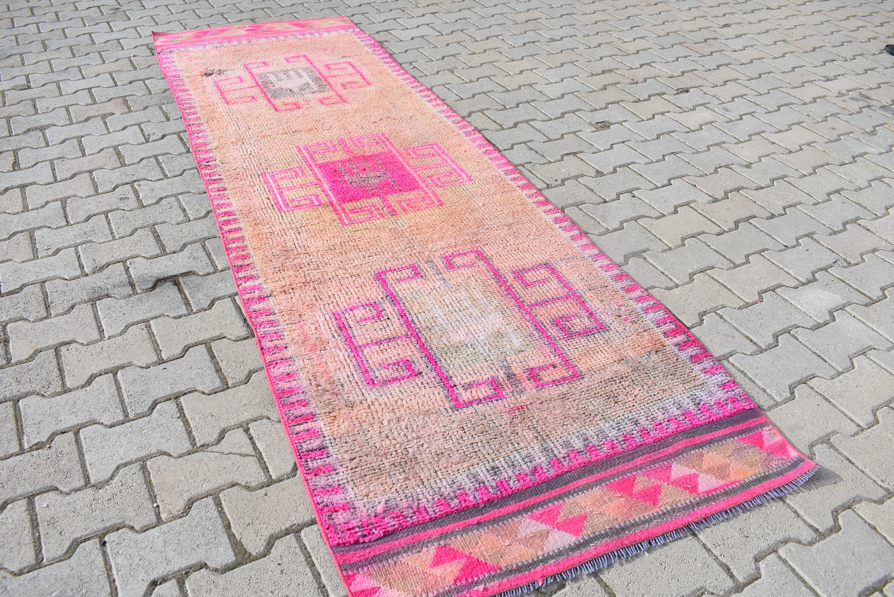 Turkish rug Vintage rug Handmade rug Runner rug Pink area | Etsy