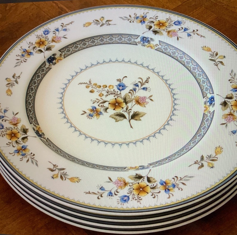 Mikasa Dinner Plates "chippendale" Pattern A1-190 - Bone China - Etsy